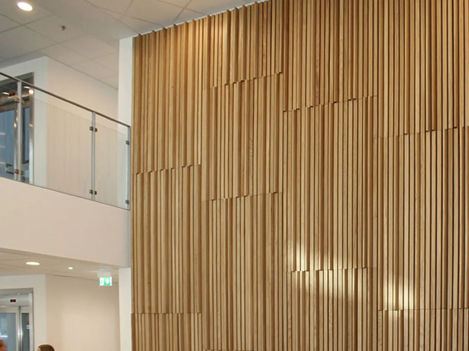 BYGHOLM WOOD a/s Akustik løsning wood-click montage system